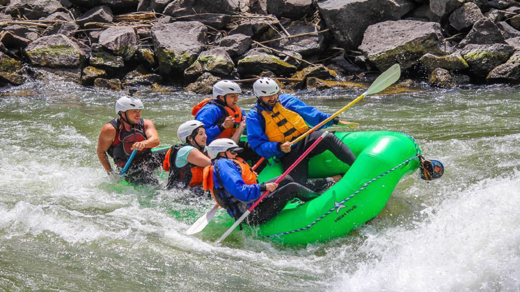 Your Guide to Choosing the Perfect Montana Rafting Adventure